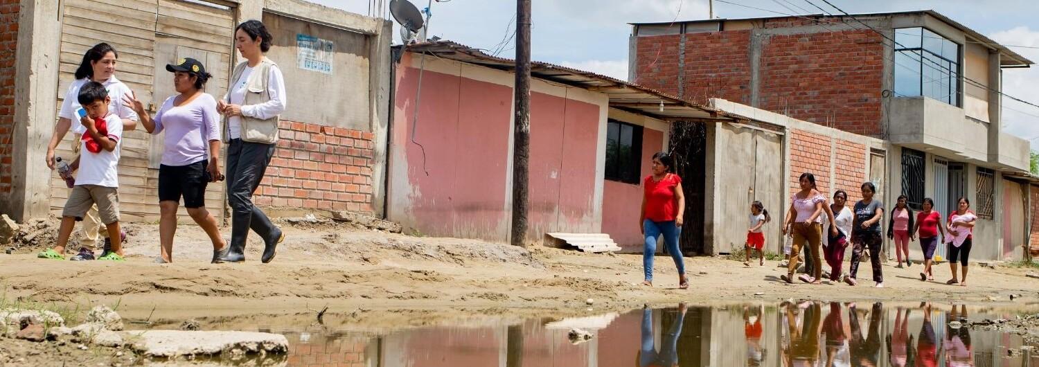 Devastadoras inundaciones en el norte de Perú dejan a miles en ...